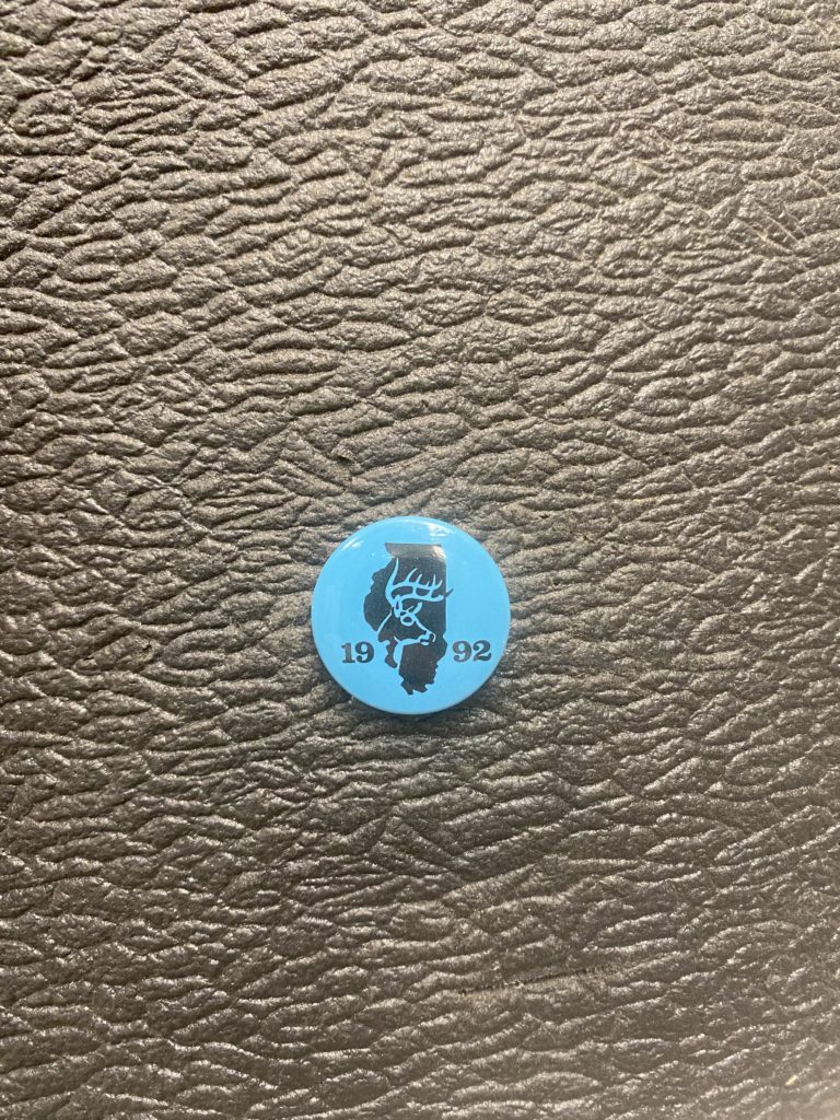 1992 Illinois Deer Firearm Pin - Custom Outdoor Advantage