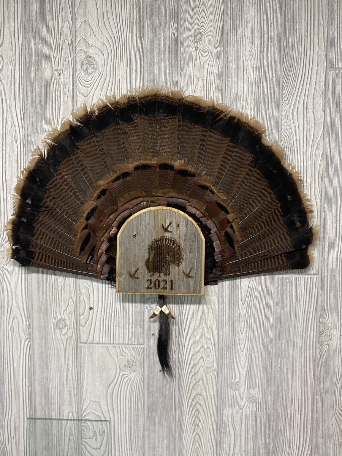8×8 Turkey Fan Display Plaque - Custom Outdoor Advantage
