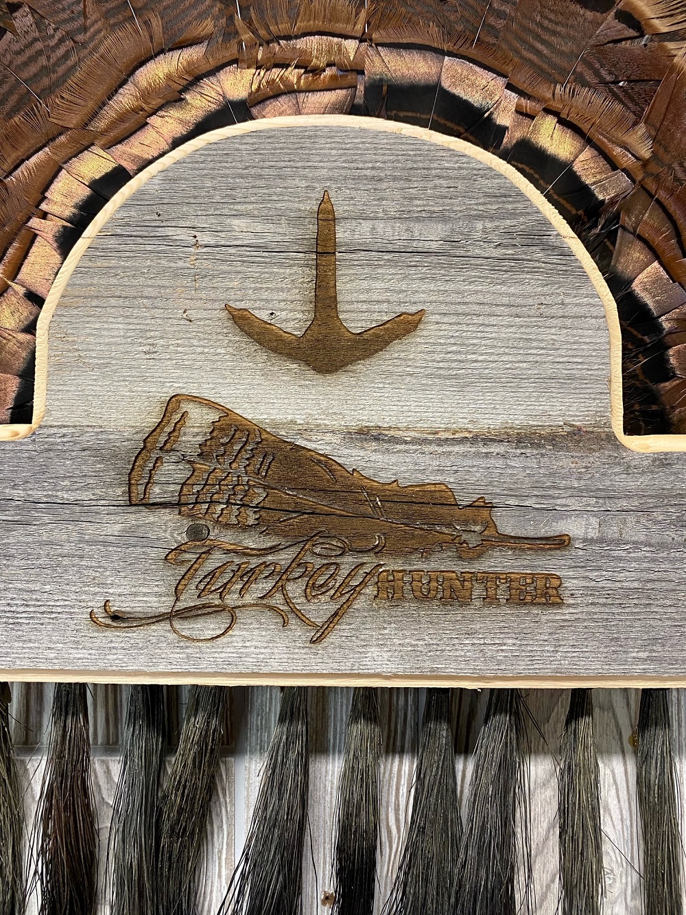 20 Beard Display Barnwood - Custom Outdoor Advantage